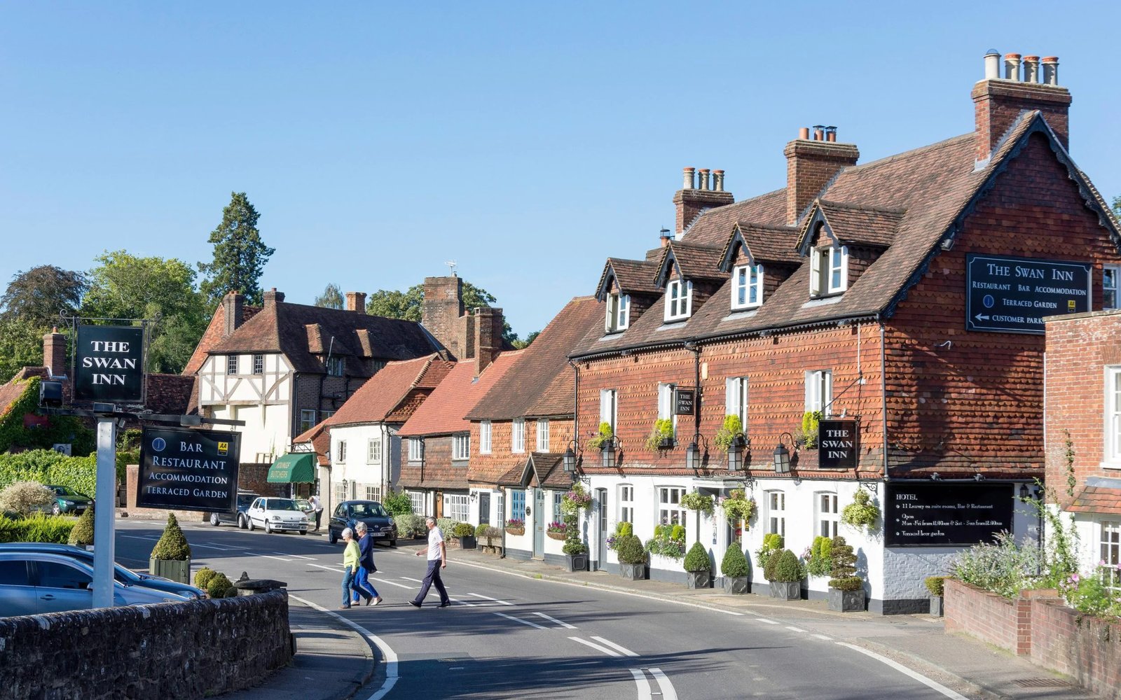 Hotspots in Welling with the best schools and transportation